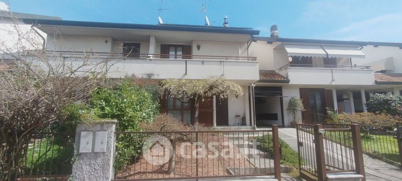 Casa bifamiliare, trifamiliare in Vendita in Via Stradella 28 a Busto ...