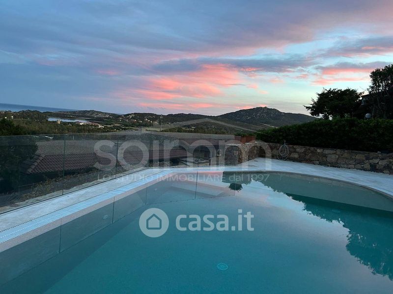 Villa in Vendita in Viale Vincenzo Monte a Domus de Maria - 169mq - Casa.it