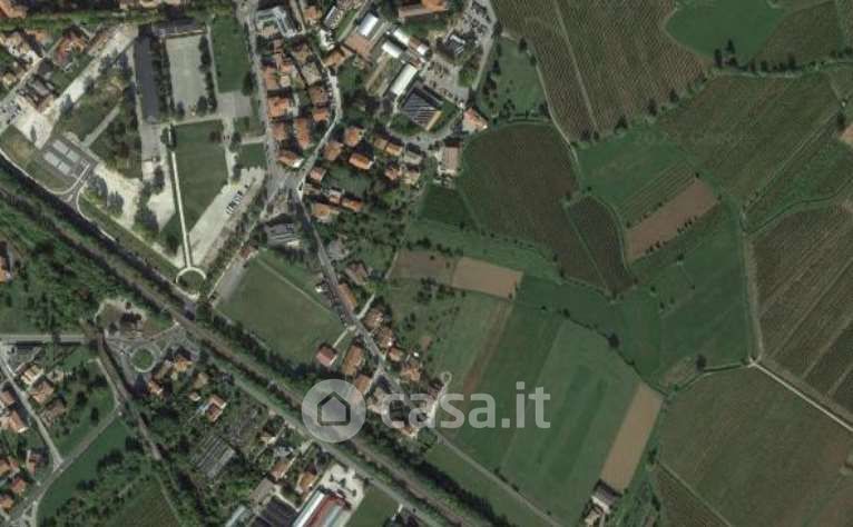 Terreni edificabili in vendita a Cormons in zona Centro - Casa.it