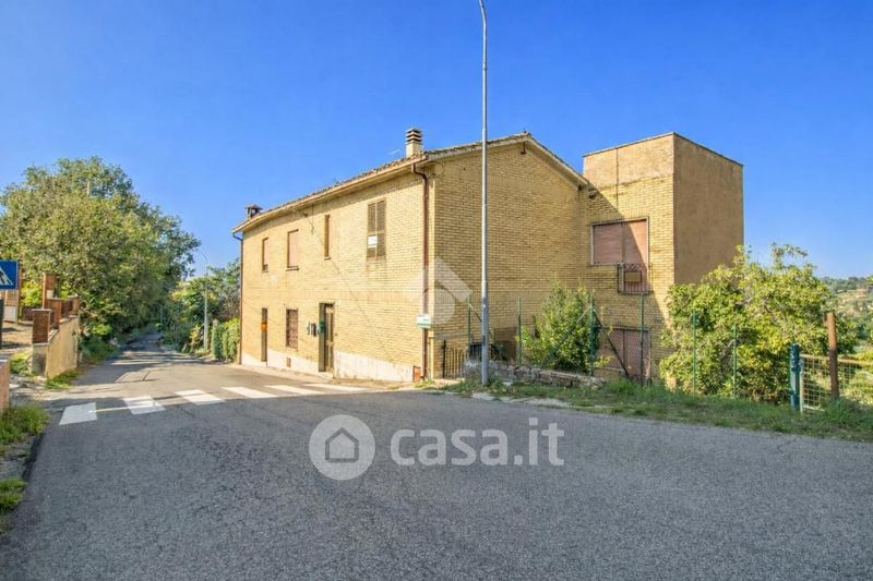 Casa bifamiliare, trifamiliare in Vendita in Via Roma 56 a Forano ...