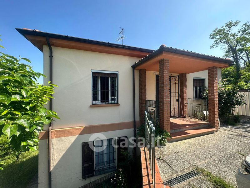 Case in vendita a Stradella in zona Casa Berni - Casa.it