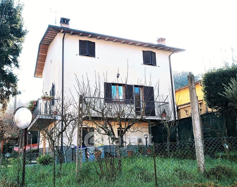 Casa indipendente in Vendita in Strada Perugia - Ponte Rio 13 --/b a ...
