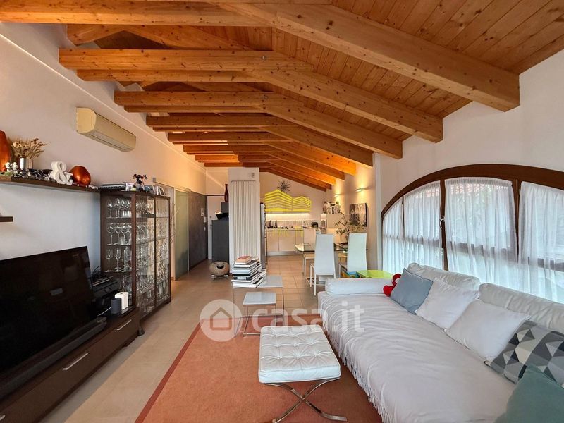 Bilocale in Vendita in Via Alcide De Gasperi a Bernareggio - 73mq - Casa.it