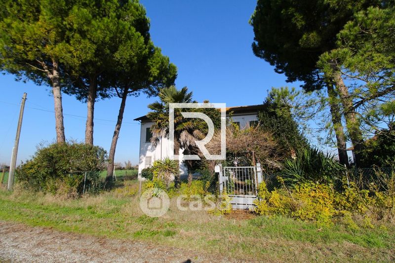 Rustico, casale in Vendita in Via Cerba a Ravenna - 600mq - Casa.it