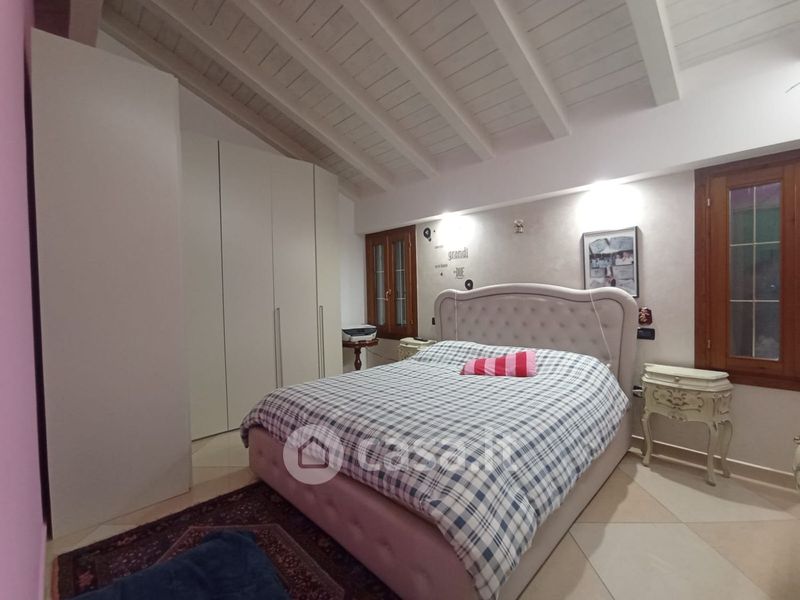 Casa Bifamiliare, Trifamiliare in Vendita in Via Ferrata 21 a Boara ...