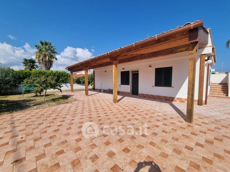 Case in vendita a Siracusa in zona Fanusa-Punta Milocca-Terrauzza - Casa.it