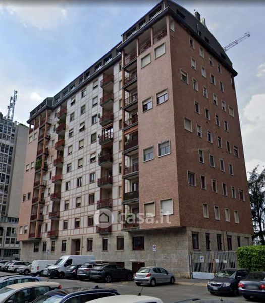 Aste immobiliari a Milano vicino alle fermate della Metro M3 Linea ...