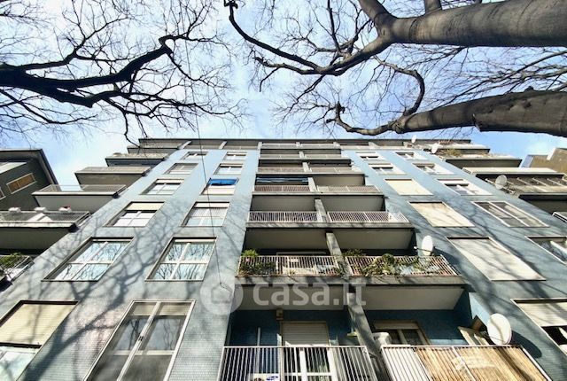 Case con terrazzo in vendita a Milano vicino alle fermate della Metro ...