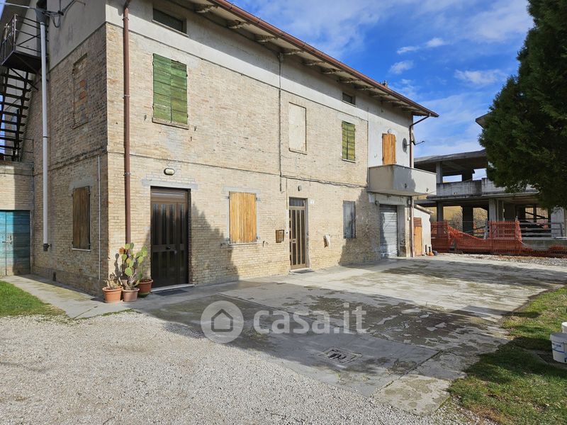 Rustici, casali in vendita da privati a Pesaro in zona Novilara - Casa.it