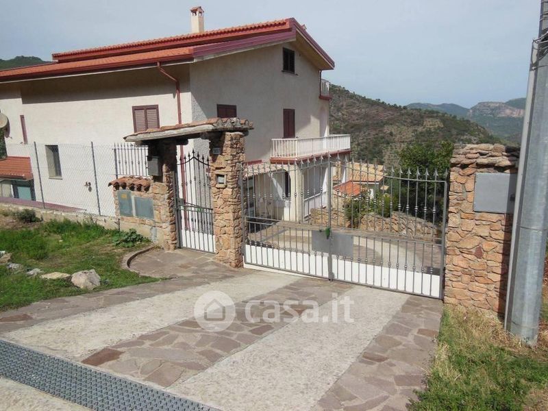 Ville in vendita da privati in provincia di Nuoro - Casa.it